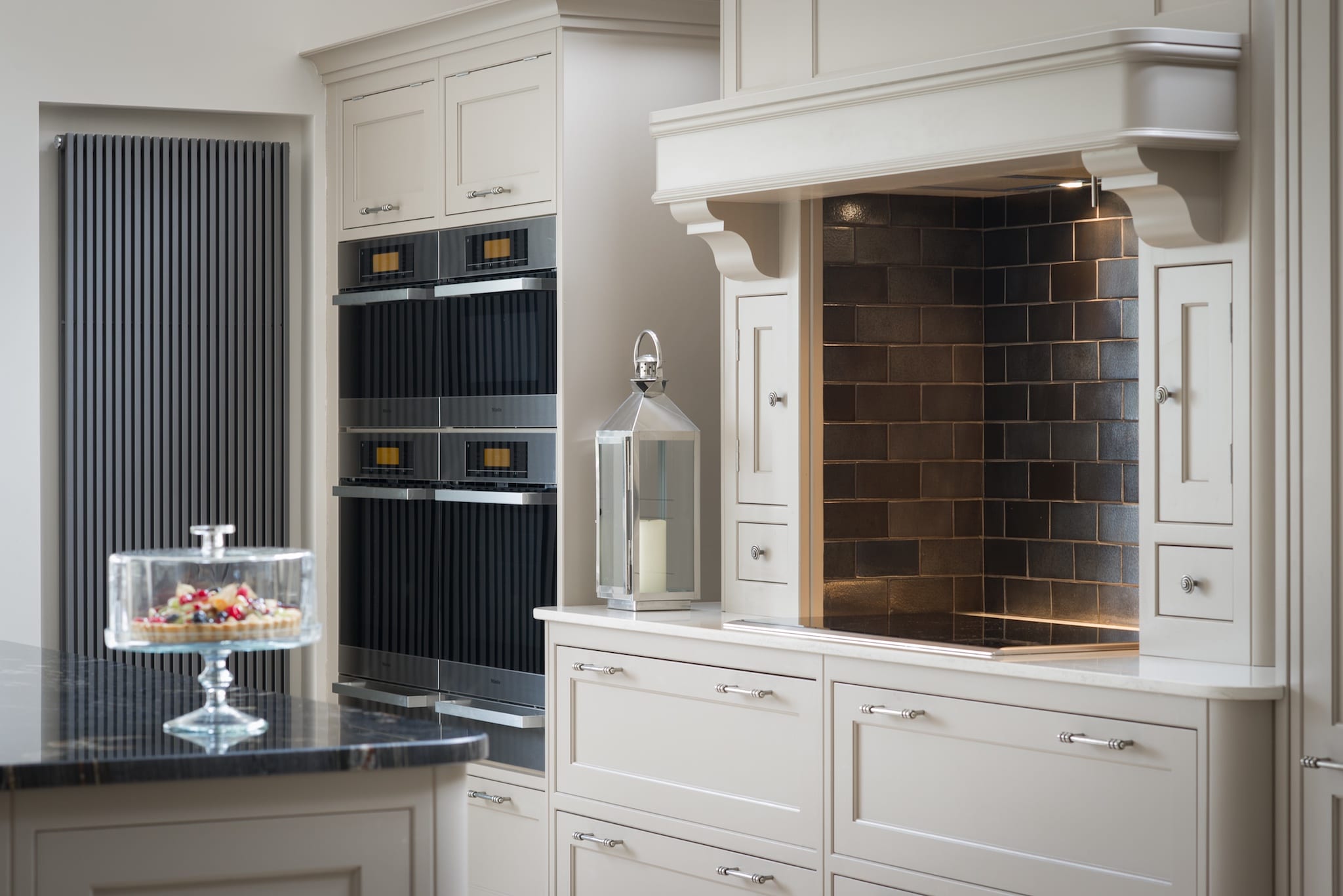 MAYLAND | Traditional Hand Painted Kitchen | Davonport Kitchens