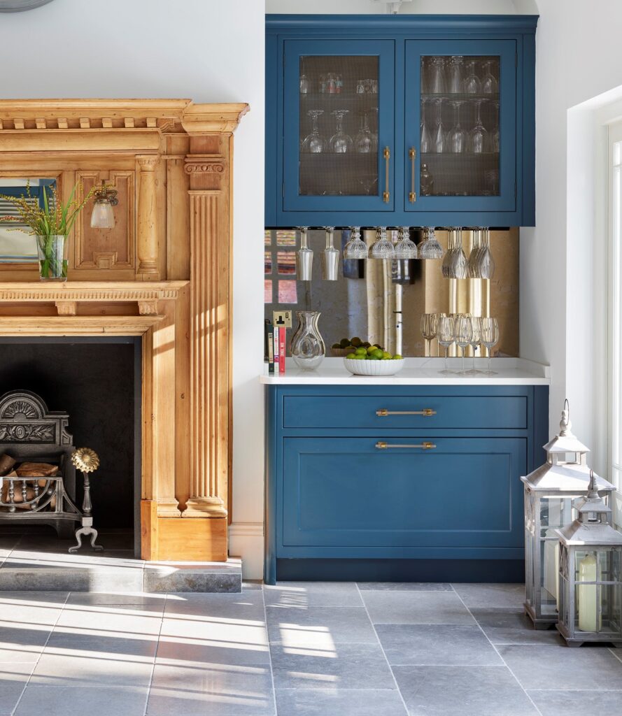 Designing Your Own Home Bar | Davonport Kitchen